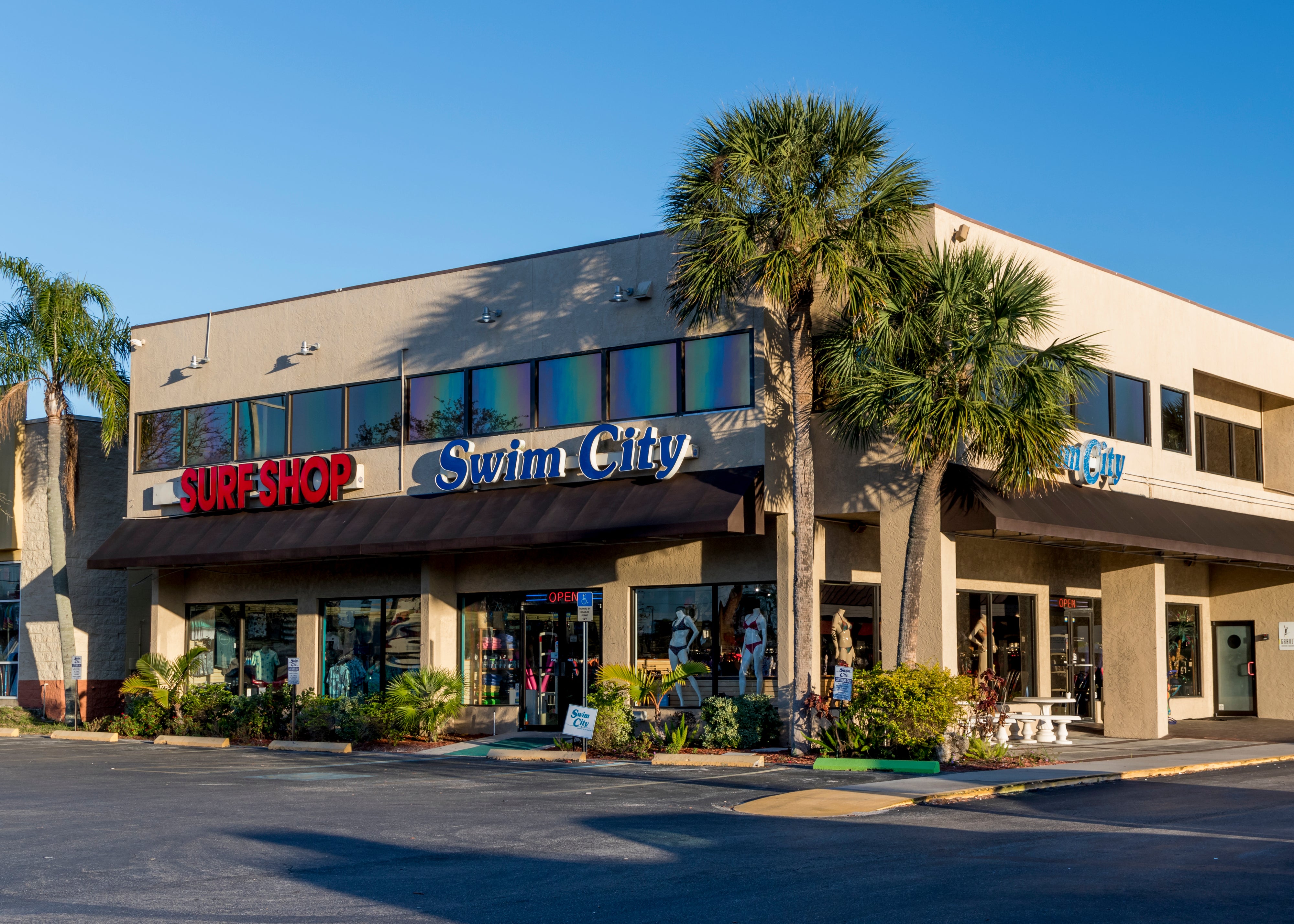 Store Locator – Swim City